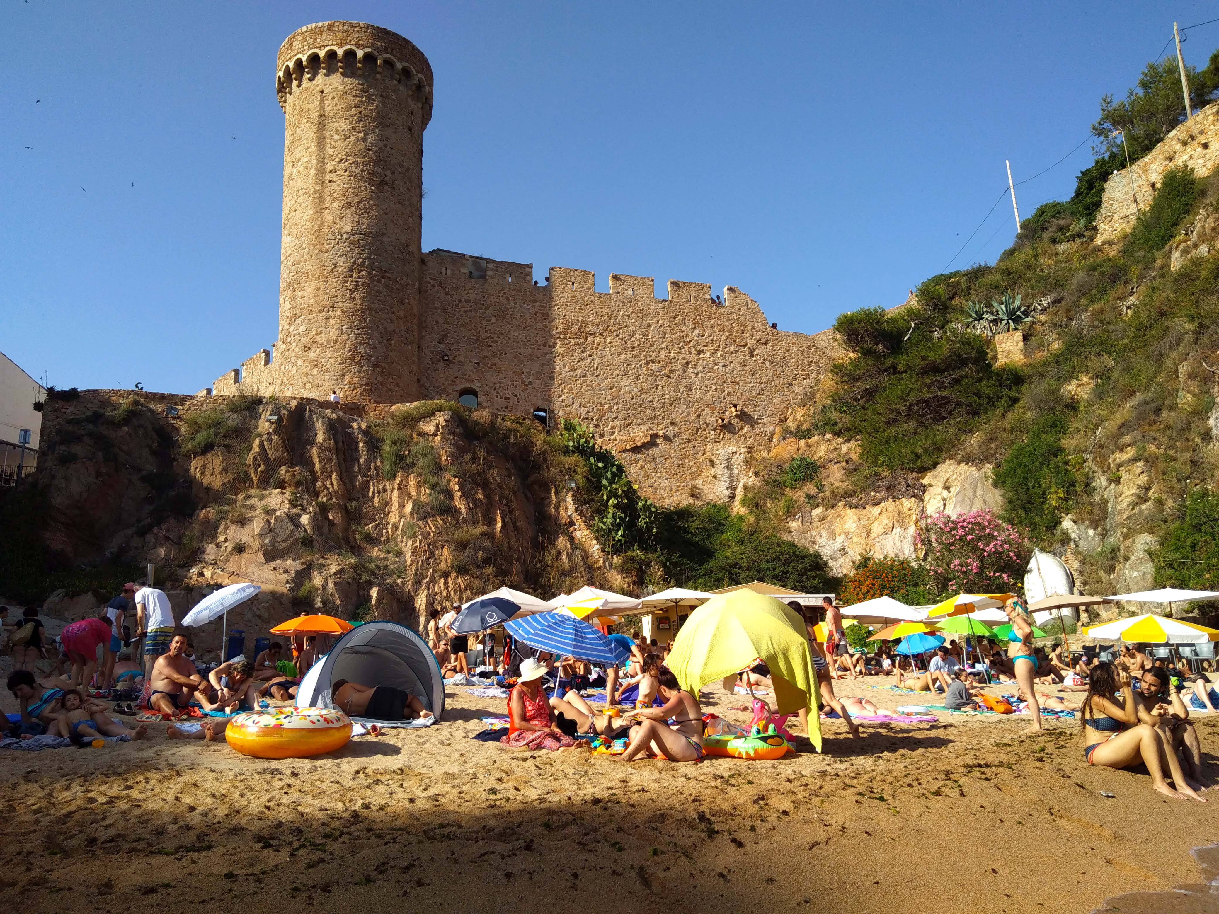 Día 2. Lloret de Mar - Tossa de Mar • Maletayaviajar